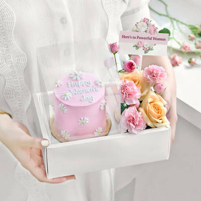 Buy/Send Bloom & Bliss Cake Hamper For Women's Day Online | IGP ...