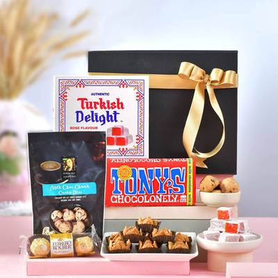 Buy/Send Exquisite Global Sweets Gift Hamper Online | IGP | JVS1426009