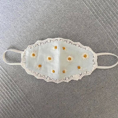 Buy/Send Face Mask Fresh As Daisy Online | IGP | JVS1250217
